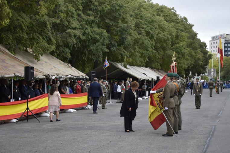 Más de 200 civiles juran Bandera en Pamplona - Ejército de tierra